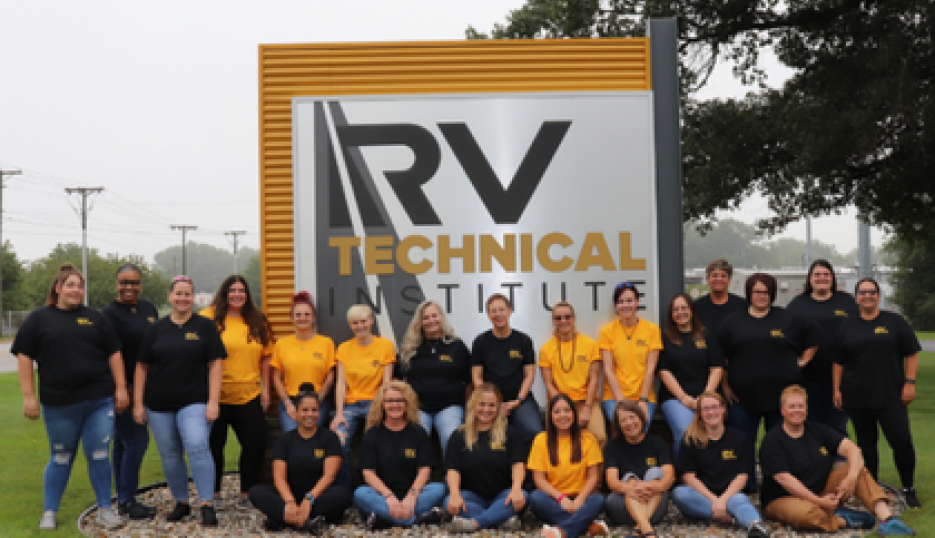 All-Female Technician Class Kicks Off Women’s History Month | RVTI